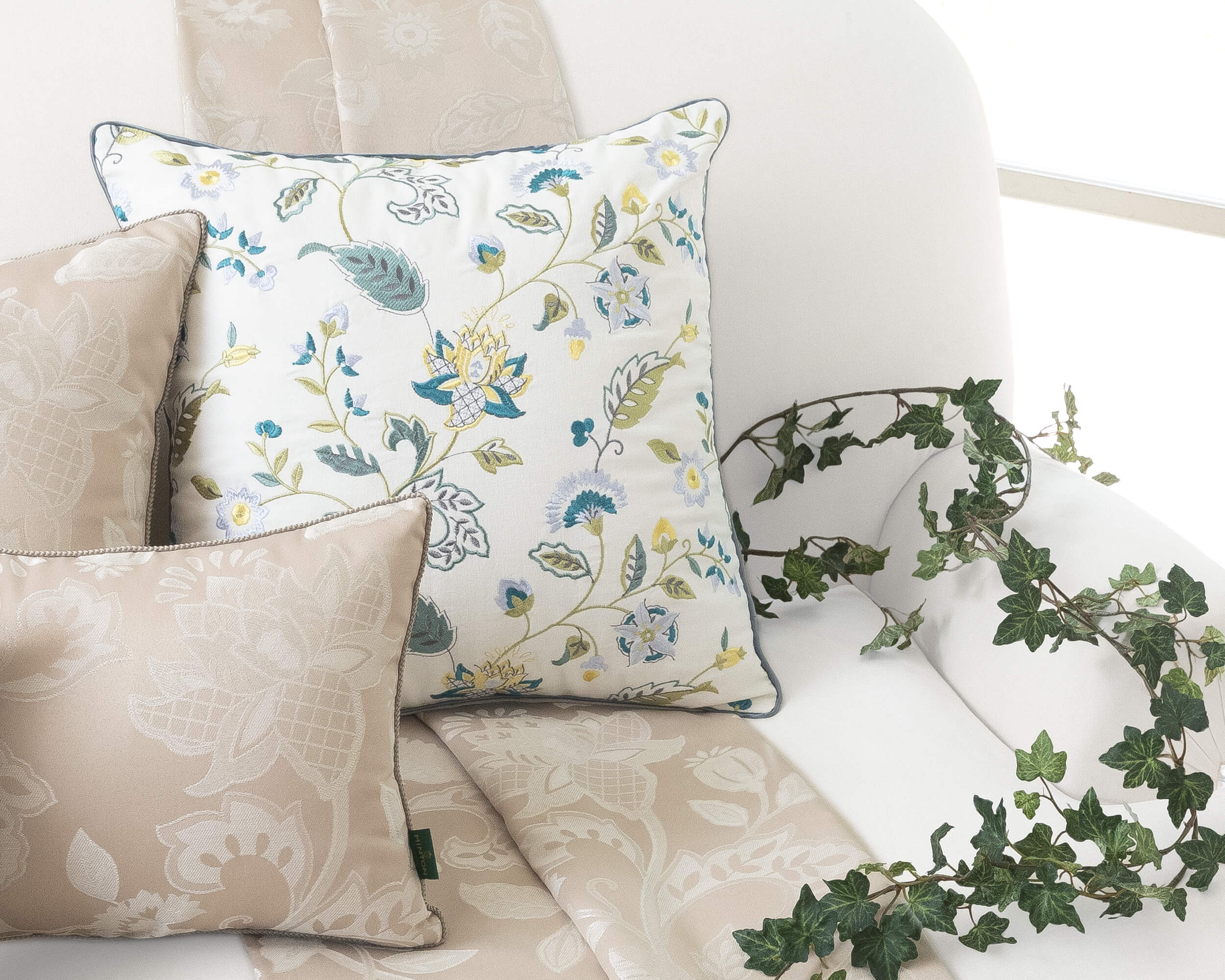 背当クッションカバー（リビングアクセサリー）｜MINTON（ミントン）｜川島織物セルコン